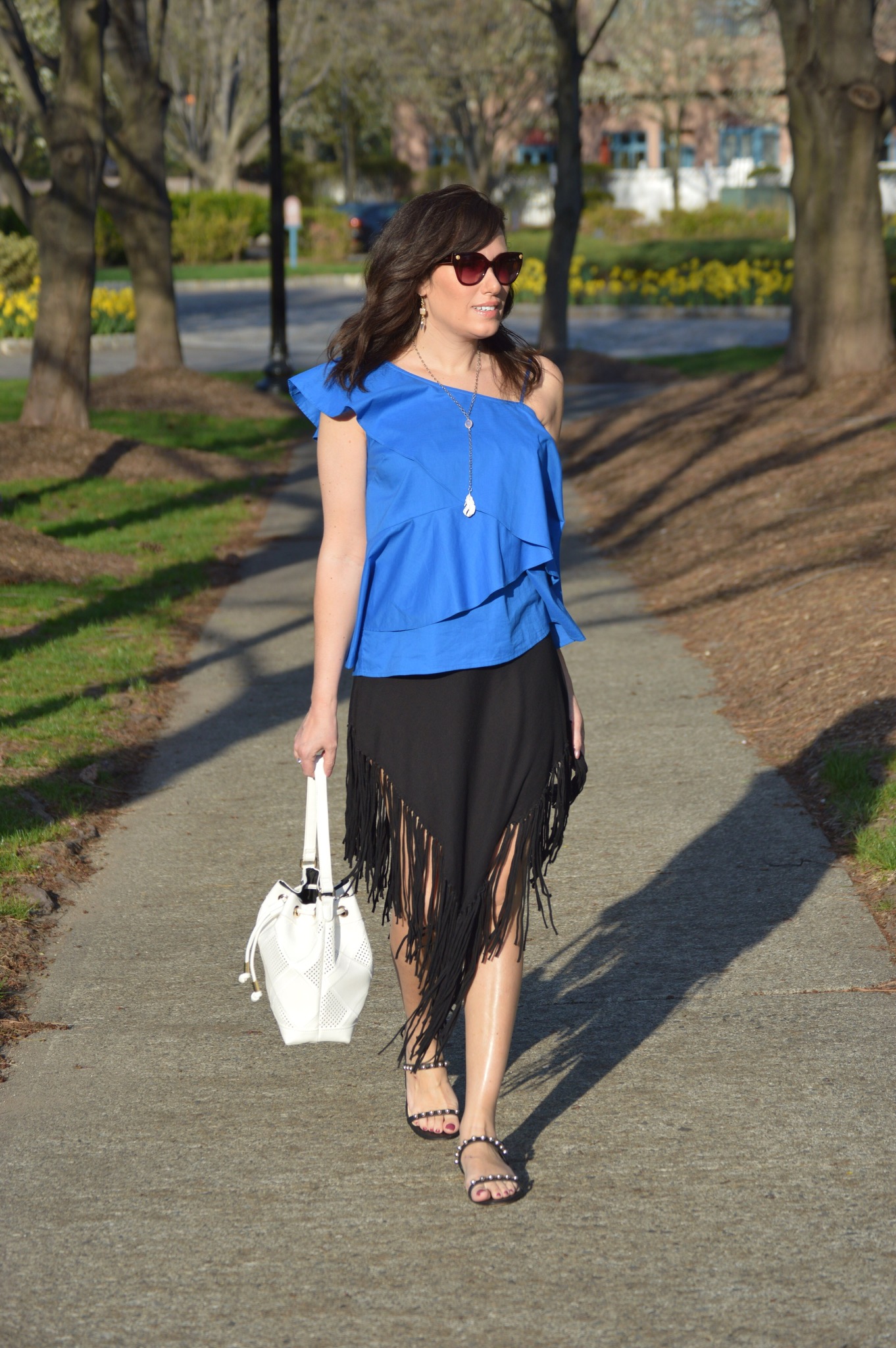 Ruffles, Fringe and Jewelry | DailyFashionista.com